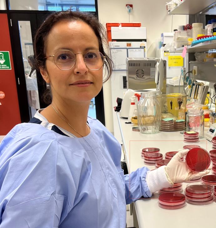 Dr Lida Omaleki, Runner Up of the AgriFutures Australia Research Awards ...